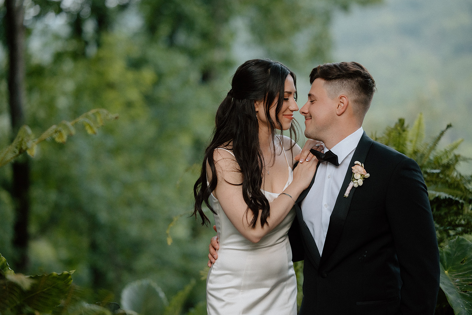 Timeless Promise Ridge Microwedding | Poconos Elopement ...